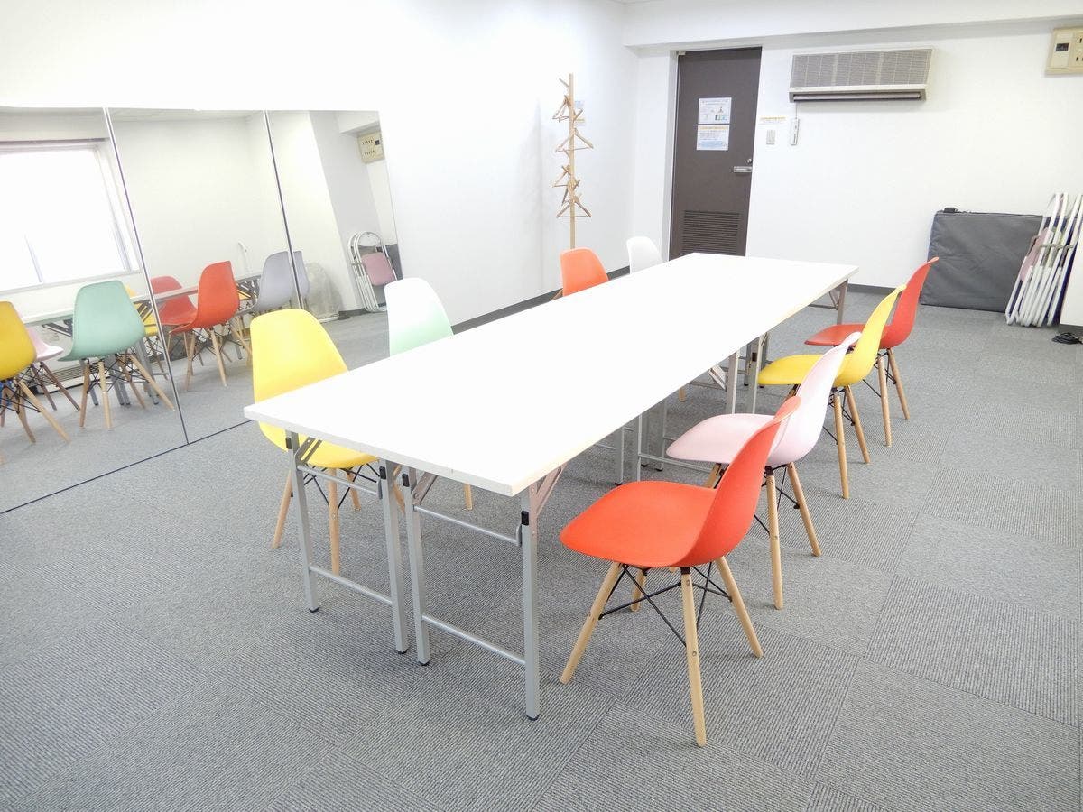 ＜フルーツ会議室🍋旭川駅前＞【室内動画あり】⭐️駅は目の前⭐️明るく広い(36㎡)⭐️ｻﾛﾝ整体もの写真8