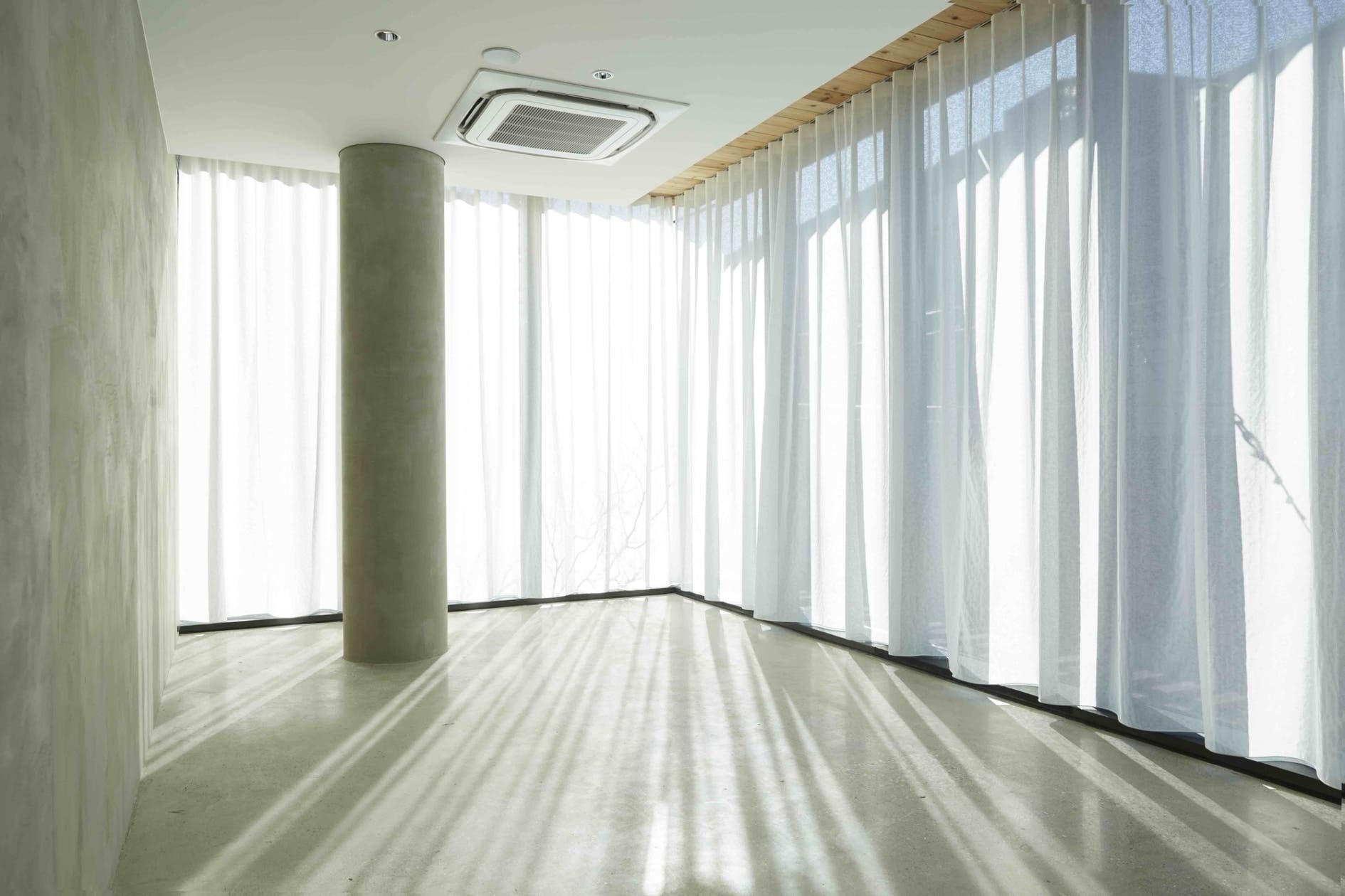 【IWAI・Living Room】表参道徒歩5分！シンプルで上品なスペース機材完備◎ 展示会・パーティー等におすすめ！の写真13