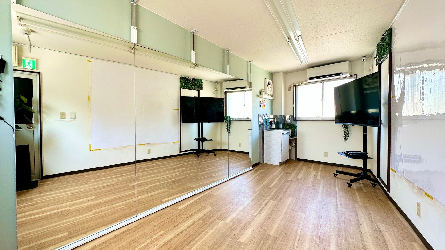 【公式予約】コソ練専用！貸切スタジオ！ダンス・フィットネスにピッタリ💪備品オプションぜんぶ無料✨｜光回線Wi-Fi｜の写真2