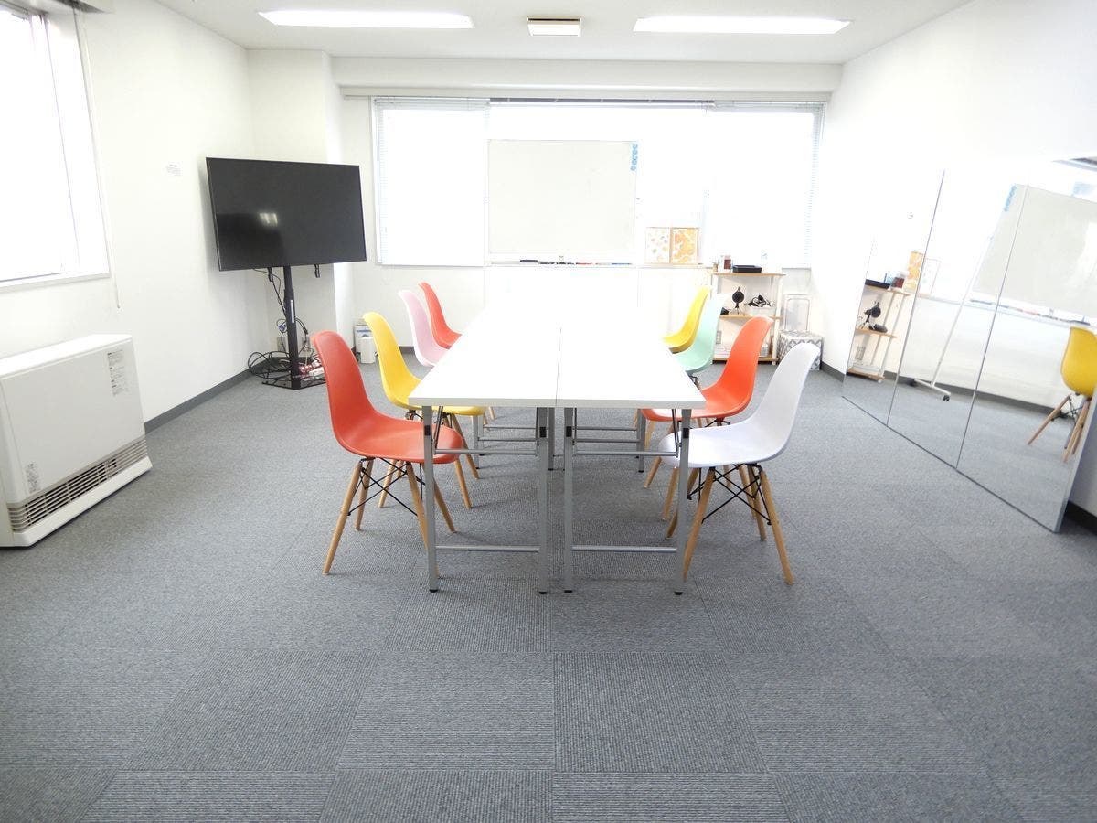 ＜フルーツ会議室🍋旭川駅前＞【室内動画あり】⭐️駅は目の前⭐️明るく広い(36㎡)⭐️ｻﾛﾝ整体もの写真7