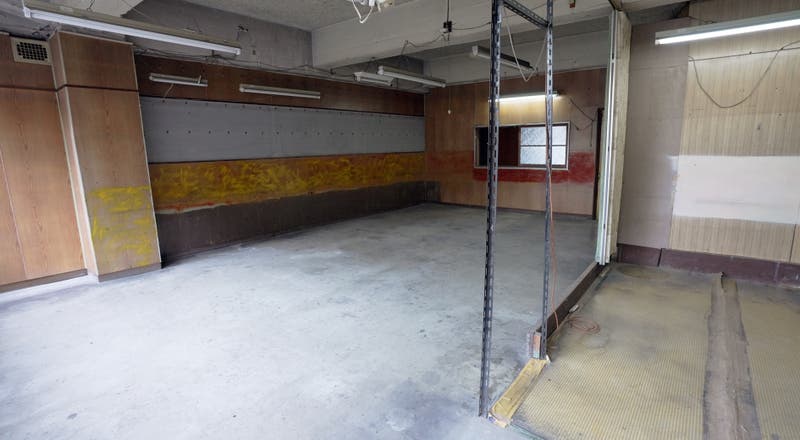 廃墟スタジオ【3階】のみのレンタルです。千種駅徒歩5分　昭和の衰退した空気を感じられるスタジオ