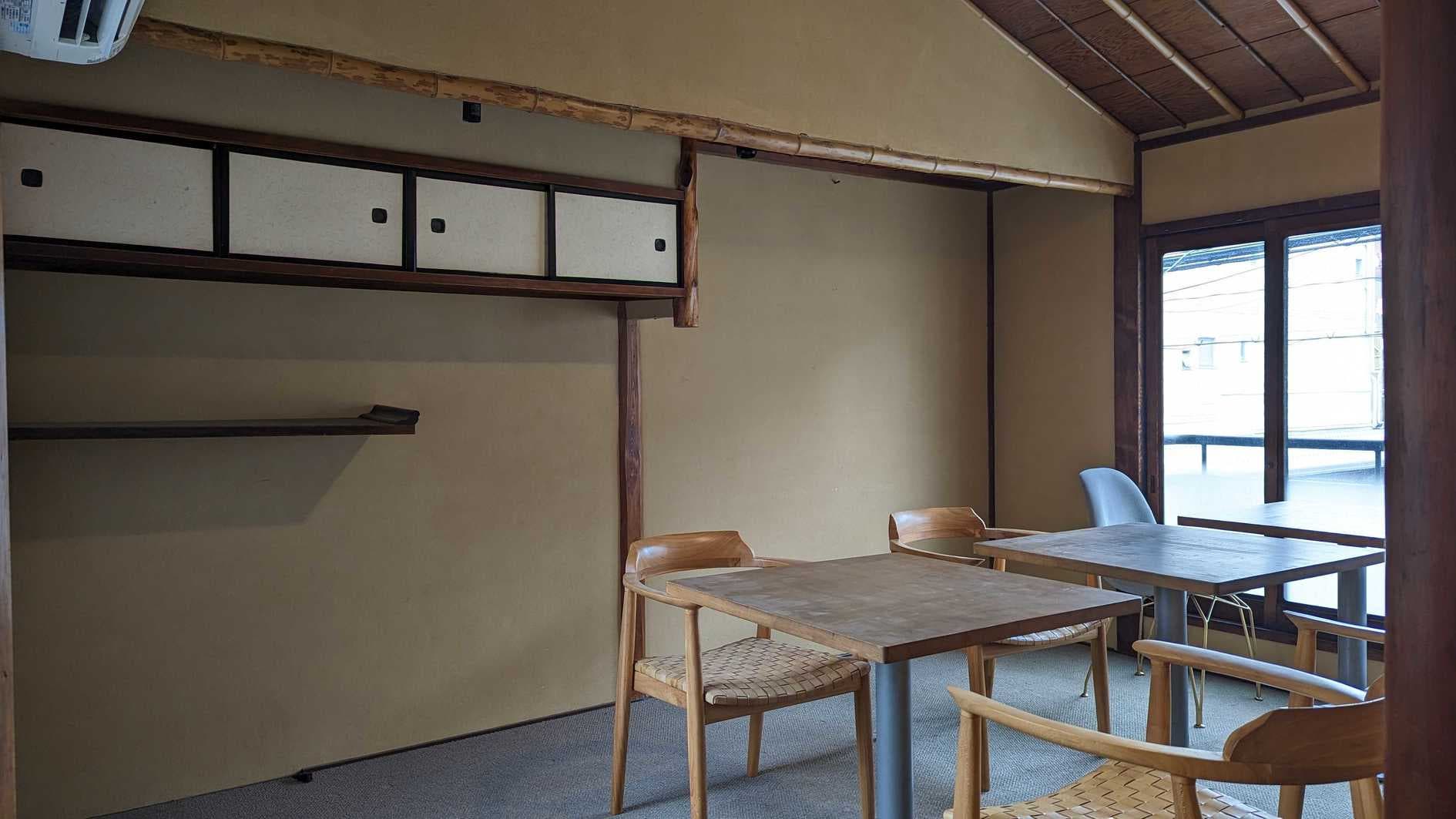 【京都河原町駅3分】個展やアート展示に最適な築100年以上の京町家のギャラリースペースの写真3