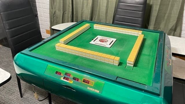 【武蔵藤沢駅徒歩5分】自由に利用できる完全個室/TV・音響・エアコン・冷蔵庫・テーブル・無料Wi-Fi・自動麻雀卓・ゲーム類。の写真2