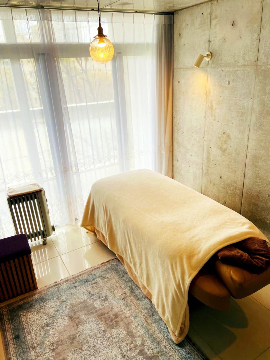 ⭐︎阿波座駅徒歩2分⭐︎《無料で使える備品充実》デザイナーズサロン/高級電動エステベッド/広々プライベート空間の写真4