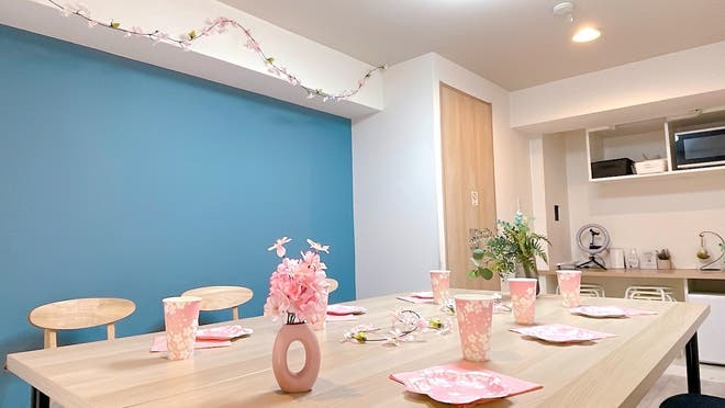 🎊超好立地🎊|新宿駅1分・新宿三丁目駅1分❗|地デジTV📺|プロジェクター🎥|💪大きい机|WiFi⚡|24h|ボードゲーム会場🎲の写真5