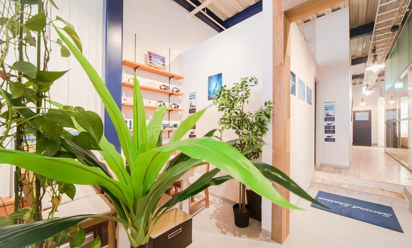 【西海岸風　心斎橋駅徒歩1分】10人〜30人向きのパーティ・セミナー・撮影などにぴったり！キッチン付きレンタルスペースの写真7