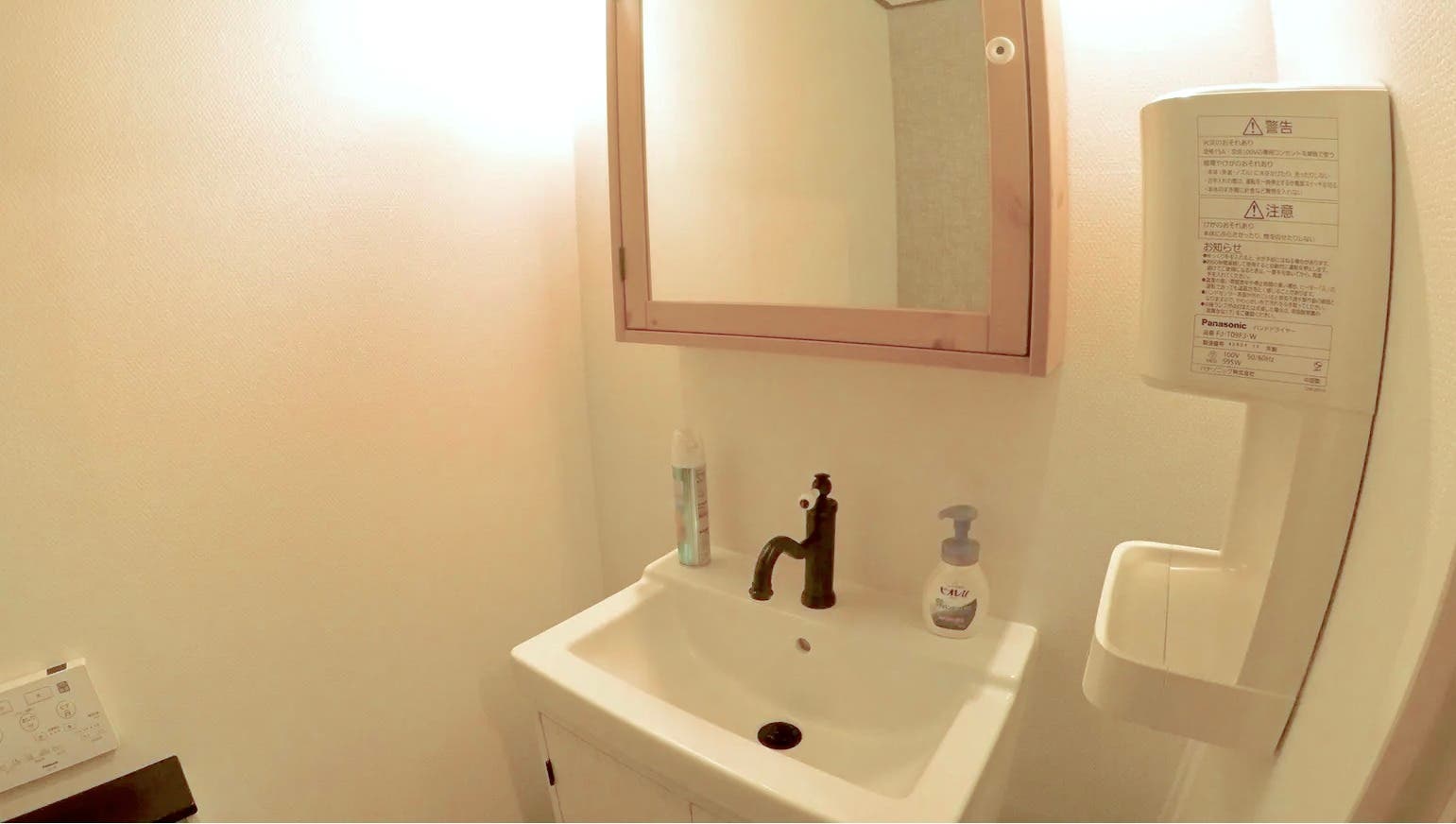 【西海岸風　心斎橋駅徒歩1分】10人〜30人向きのパーティ・セミナー・撮影などにぴったり！キッチン付きレンタルスペースの写真13