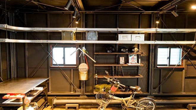 ✨大阪✨圧倒的な存在感✨吹き抜け空間が魅力✨ガレージハウス✨ガラス張り✨車・バイクの撮影等✨かっこいい✨ロフト有りの写真4