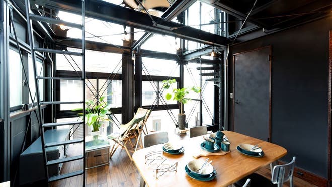 ✨大阪✨圧倒的な存在感✨吹き抜け空間が魅力✨ガレージハウス✨ガラス張り✨車・バイクの撮影等✨かっこいい✨ロフト有りの写真8