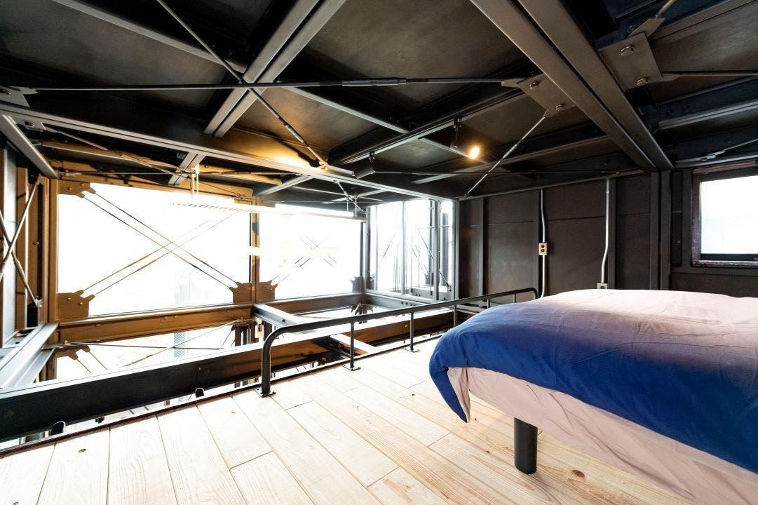 ✨大阪✨圧倒的な存在感✨吹き抜け空間が魅力✨ガレージハウス✨ガラス張り✨車・バイクの撮影等✨かっこいい✨ロフト有りの写真16