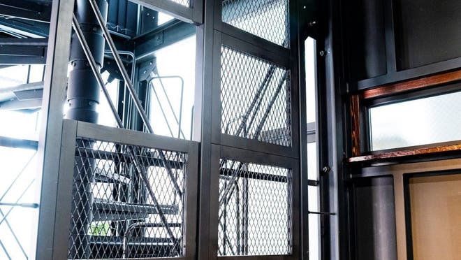 ✨大阪✨圧倒的な存在感✨吹き抜け空間が魅力✨ガレージハウス✨ガラス張り✨車・バイクの撮影等✨かっこいい✨ロフト有りの写真7