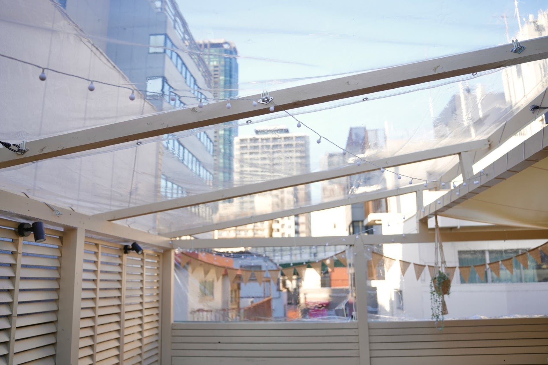 大阪福島駅前🚋貸切ルーフトップBBQ＆お鍋スペース🍖🍲綺麗で設備充実✨雨天OK全天候型🌞☔の写真21