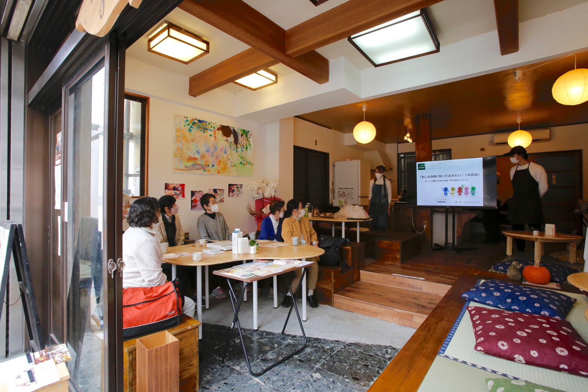 【ゆったりカフェスペース】都電荒川線の最寄りから徒歩3分。女子会・勉強会・ママ会・教室利用に！の写真4