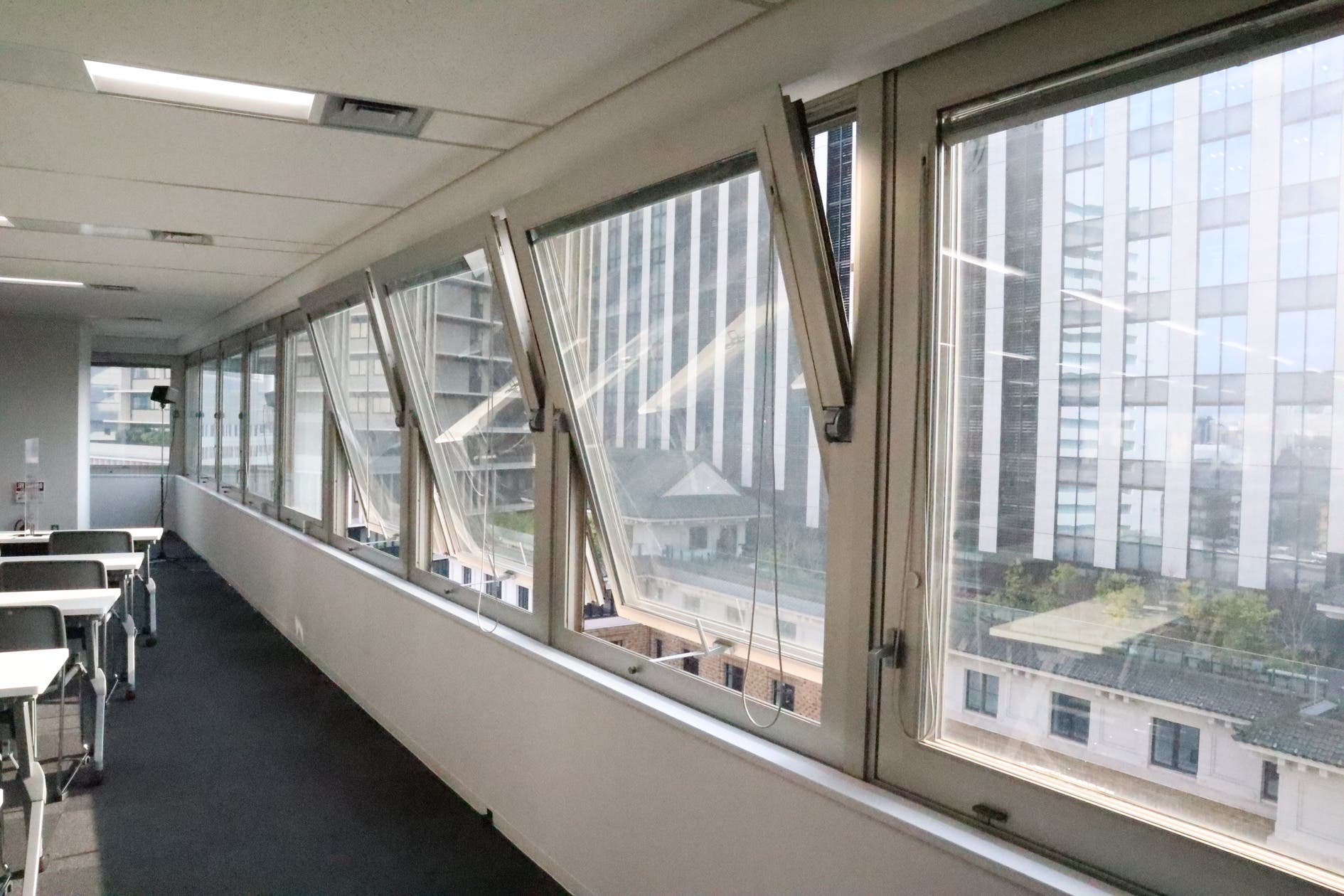 九段下研修ルーム【九段下駅1分】セミナー形式136名着席可の大型会議室の写真7