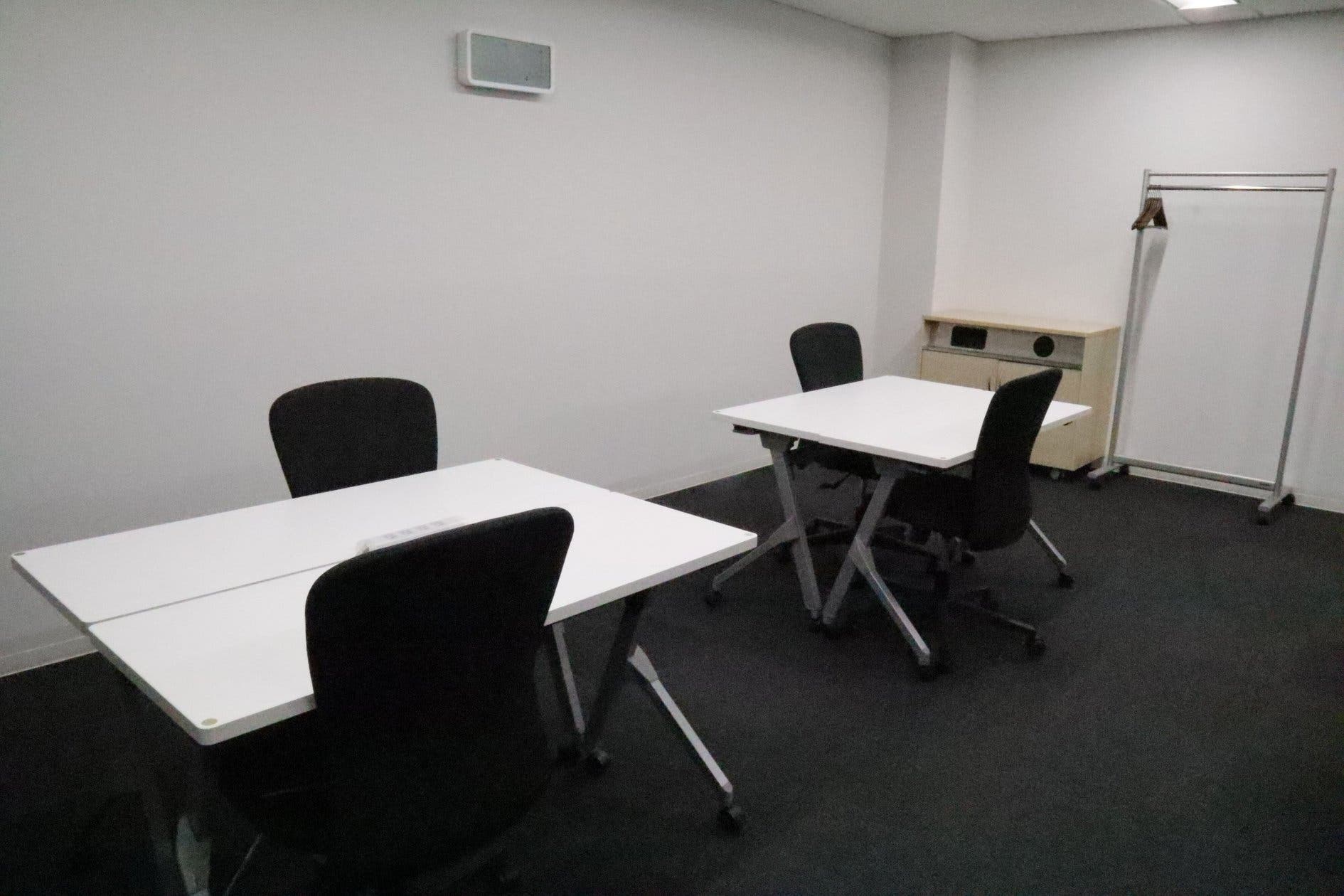 九段下研修ルーム【九段下駅1分】セミナー形式136名着席可の大型会議室の写真12