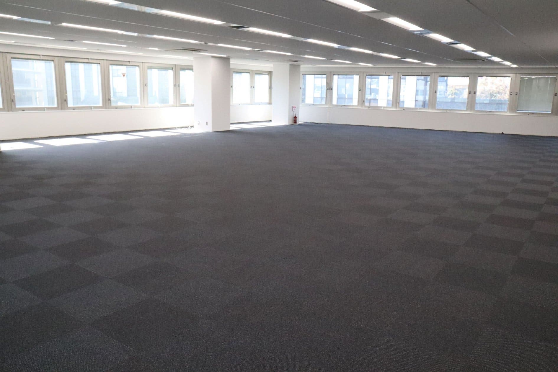 九段下研修ルーム【九段下駅1分】セミナー形式136名着席可の大型会議室の写真15