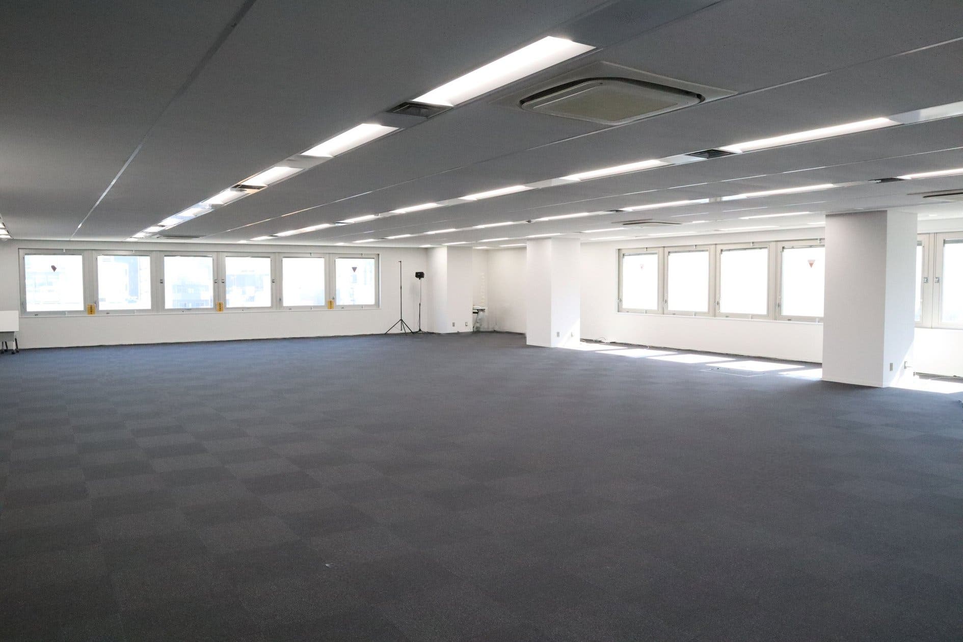 九段下研修ルーム【九段下駅1分】セミナー形式136名着席可の大型会議室の写真16