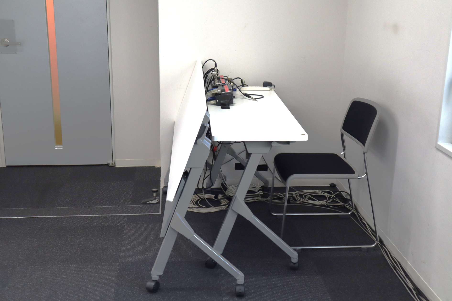 九段下研修ルーム【九段下駅1分】セミナー形式136名着席可の大型会議室の写真22