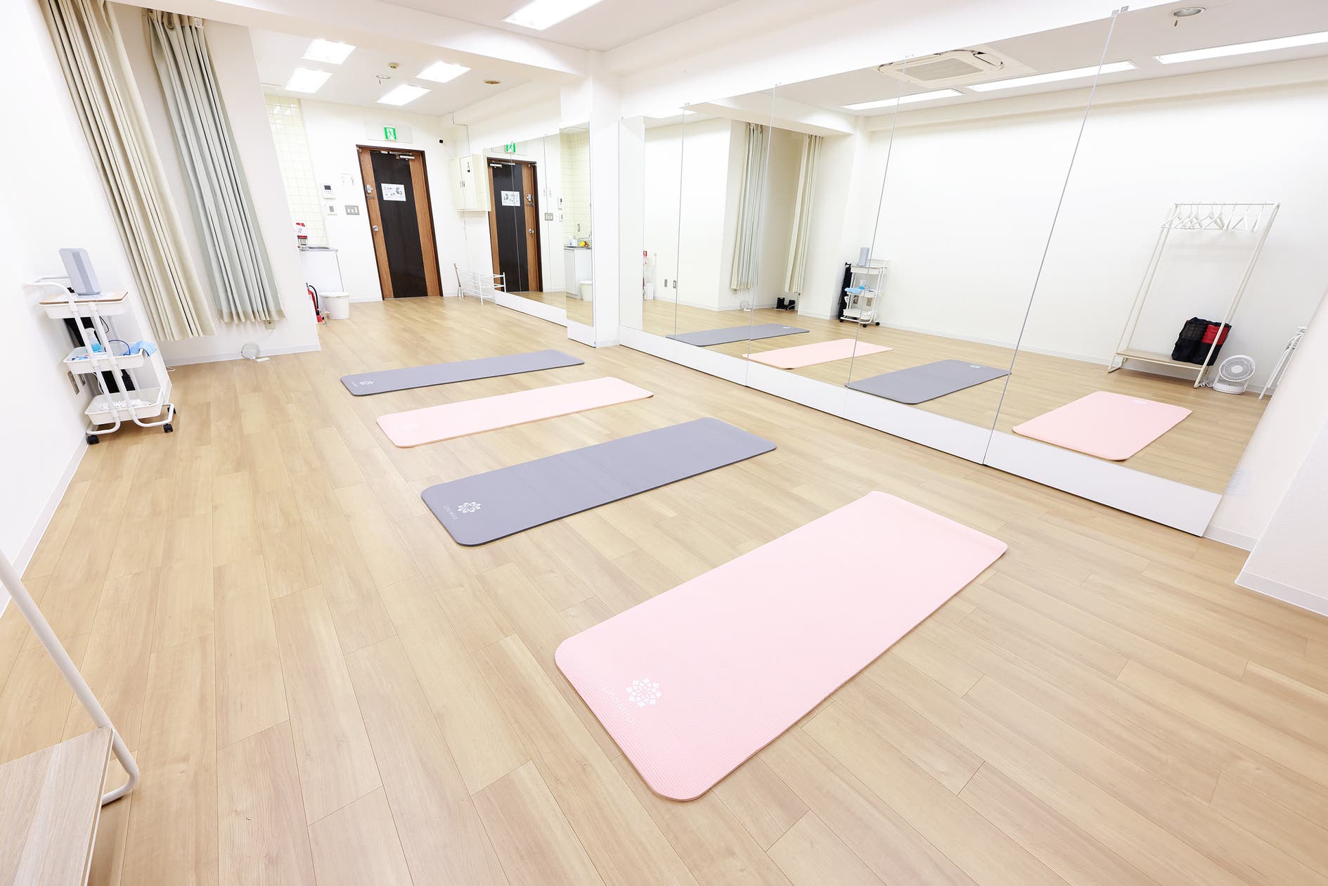 ＜東京メトロ赤坂見附駅１分＞ダンスができるレンタルスタジオ/幅7.7m高さ2.0の鏡付き/グループ・個人練習に最適　赤坂店の写真8