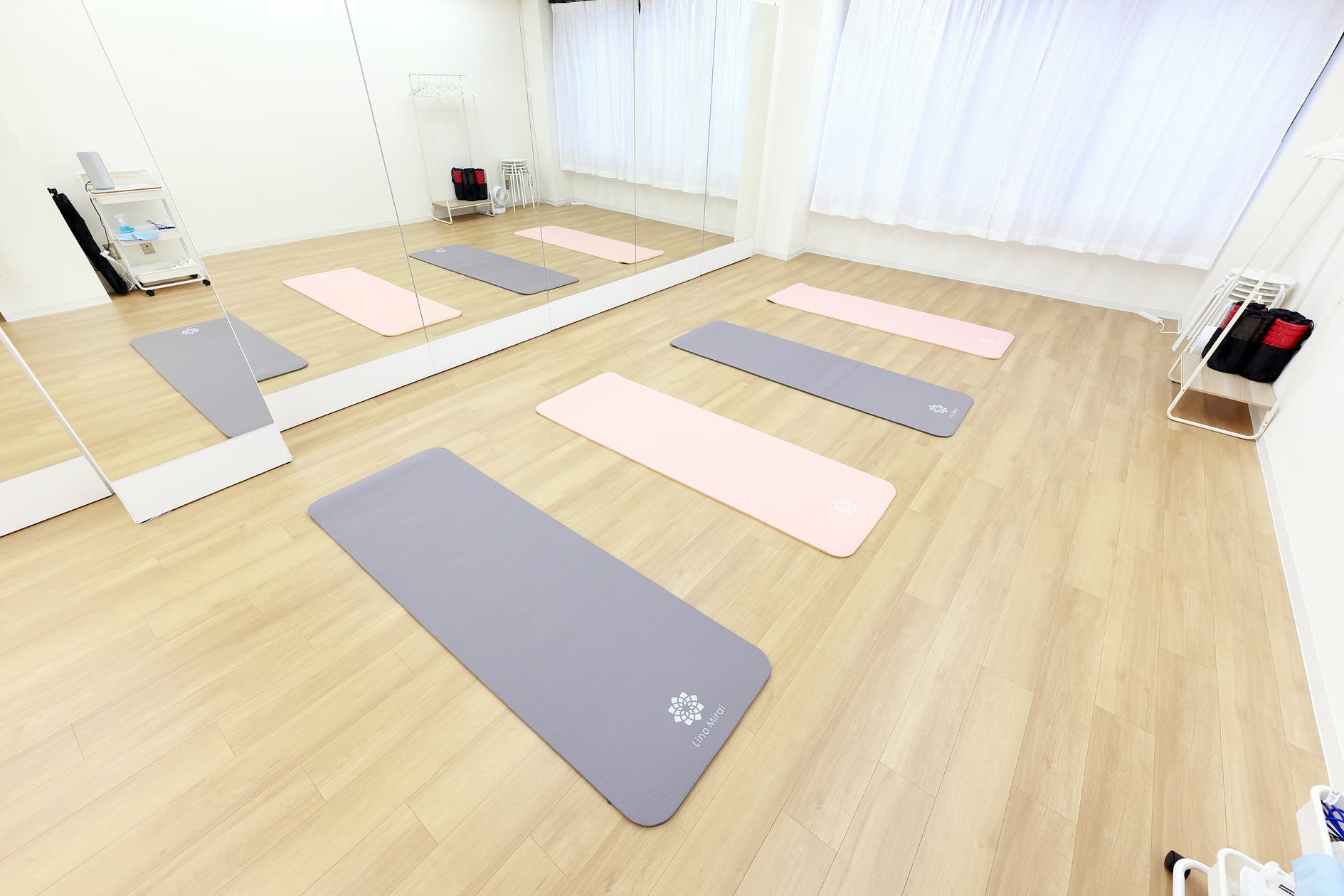 ＜東京メトロ赤坂見附駅１分＞ダンスができるレンタルスタジオ/幅7.7m高さ2.0の鏡付き/グループ・個人練習に最適　赤坂店の写真9