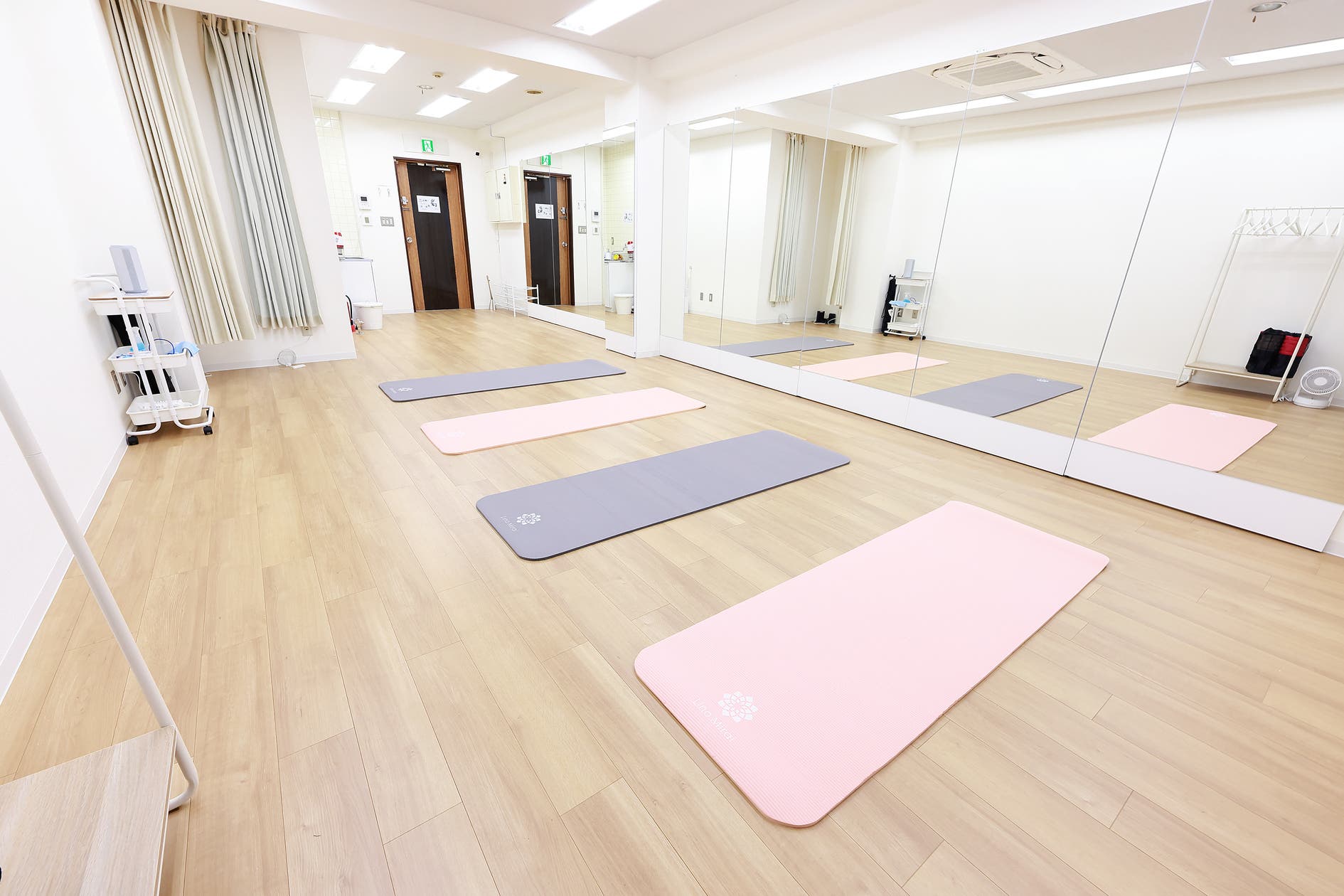 ＜東京メトロ赤坂見附駅１分＞ダンスができるレンタルスタジオ/幅7.7m高さ2.0の鏡付き/グループ・個人練習に最適　赤坂店の写真11