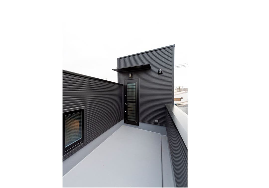 ✨大阪✨圧倒的な存在感✨吹き抜け空間が魅力✨ガレージハウス✨ガラス張り✨車・バイクの撮影等✨かっこいい✨ロフト有りの写真24