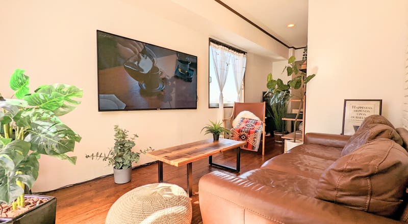 名駅２分《直前割》30%off❗️Netflixが見れるオシャレ部屋✨デートスポット/無料Coffee bar/65📺💿撮影