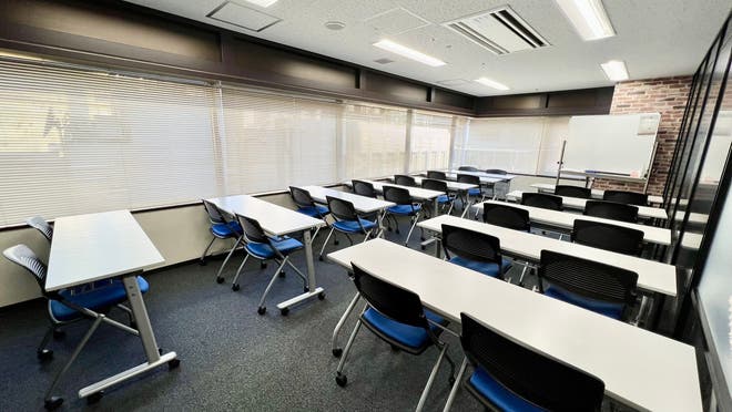 銀座駅徒歩2分【〜24名】きれいな会議室 セミナー/イベント/会議/懇親会などに(G会議室)の写真2