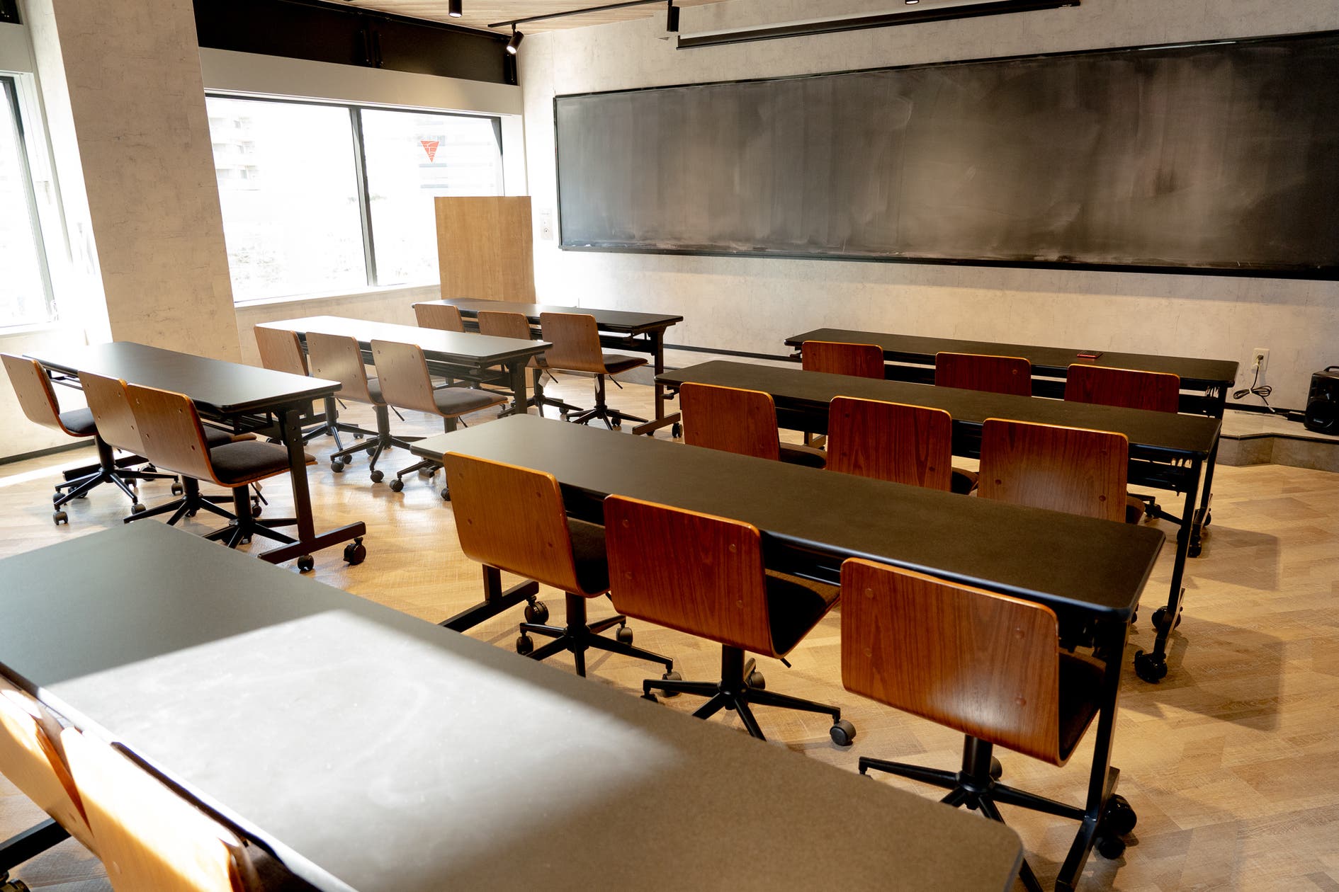 【大崎駅 徒歩8分】オシャレな会議室！プロジェクター無料！最大30名収容可能✨ 会議/イベント/説明会/撮影【品川・五反田駅】の写真6