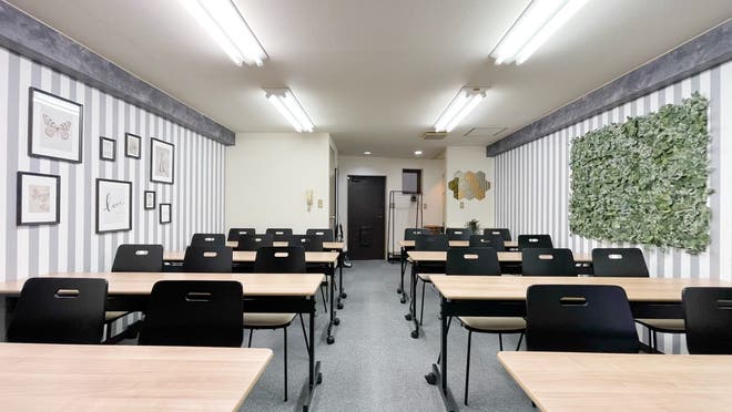 【荻窪駅徒歩2分!30名利用可!】綺麗な室内!WiFi・大型モニター・ホワイトボード・備品類全て無料!ふれあい貸し会議室 荻窪Bの写真3