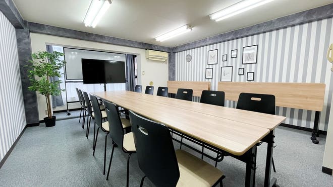 【荻窪駅徒歩2分!30名利用可!】綺麗な室内!WiFi・大型モニター・ホワイトボード・備品類全て無料!ふれあい貸し会議室 荻窪Bの写真8