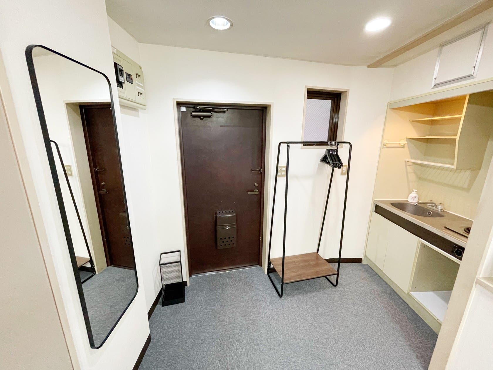 【荻窪駅徒歩2分！30名利用可！】綺麗な室内！WiFi・大型モニター・ホワイトボード・備品類全て無料！ふれあい貸し会議室 荻窪Bの写真11