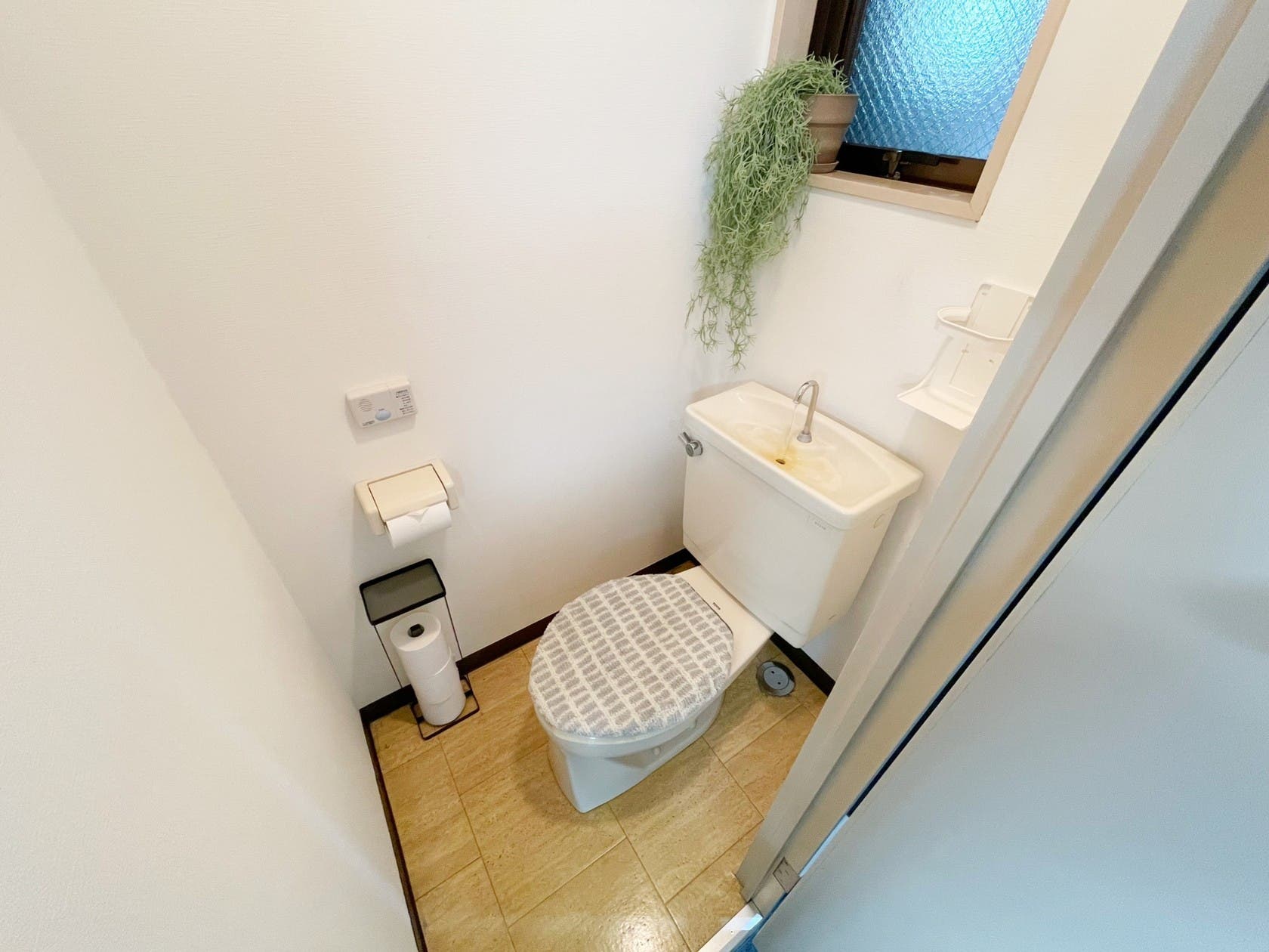 【荻窪駅徒歩2分！30名利用可！】綺麗な室内！WiFi・大型モニター・ホワイトボード・備品類全て無料！ふれあい貸し会議室 荻窪Bの写真13