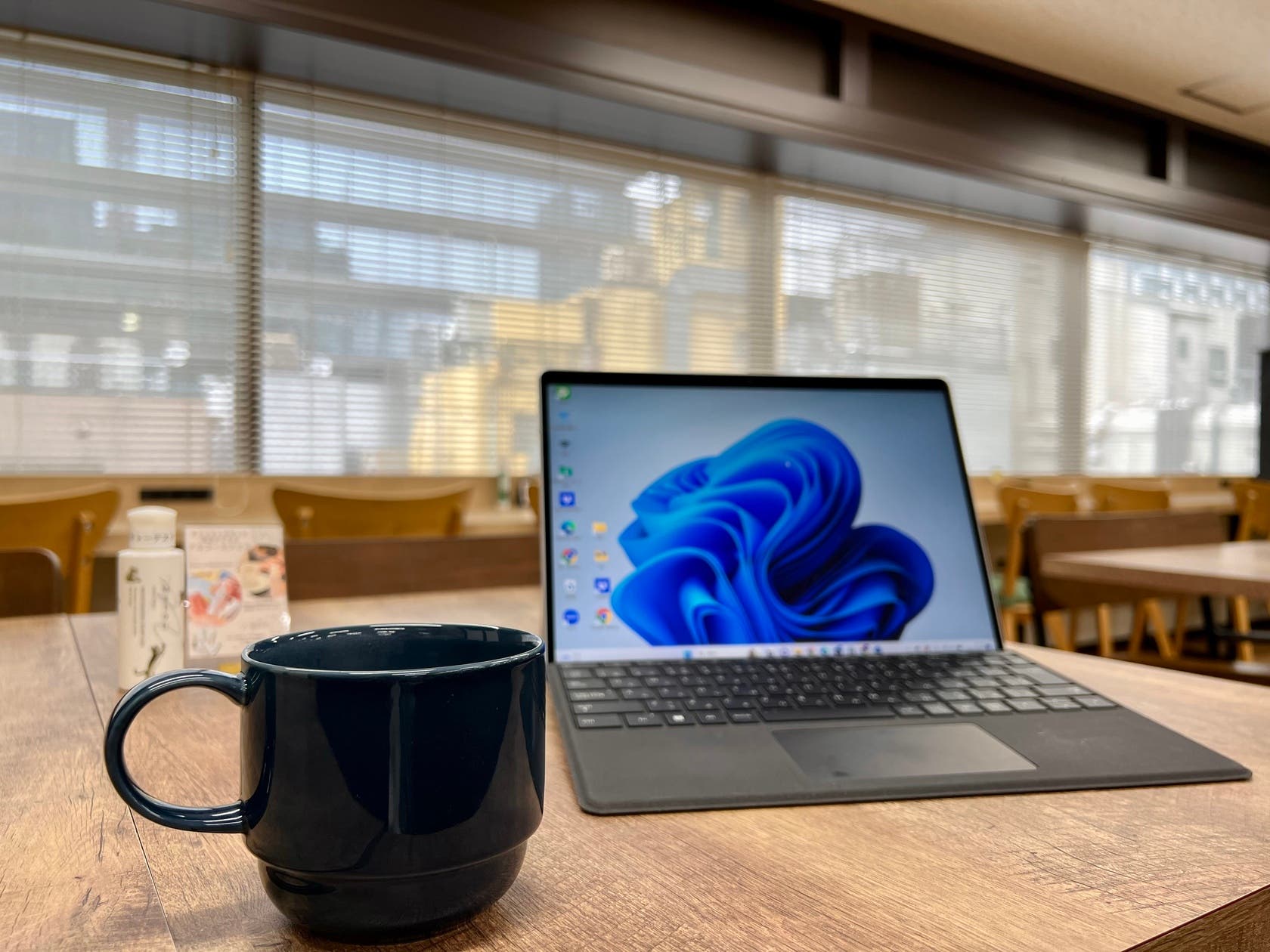 銀座駅徒歩2分【〜２４名】きれいな会議室　セミナー/イベント/会議/懇親会などに（G会議室）の写真8