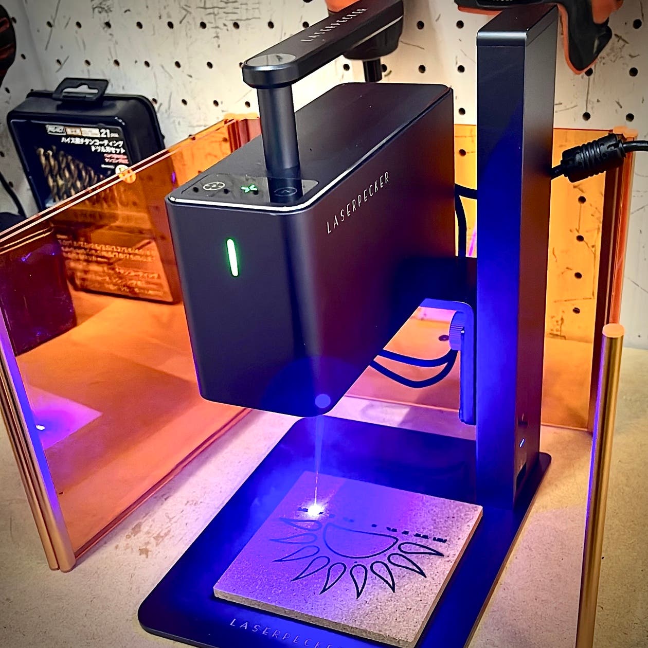 小伝馬町駅から徒歩2分でクラフトDIYスペースの写真5