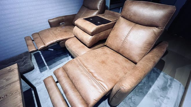 🎉NEW特割🎉【元住吉駅1分】大画面100inch🎬リクライニング💺デート💑ネトフリ・ゲーム・パーティー🎉学割🏫商店街🛍の写真8