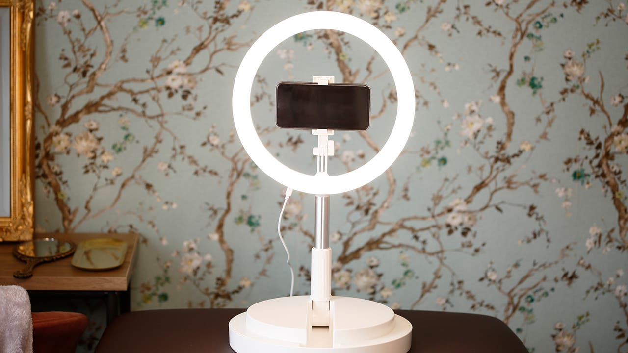 下北沢30秒！マッサージ、ネイル、整体、占い、メイク、着付け、お湯使用可！無料スチーマー有、完全個室の写真21