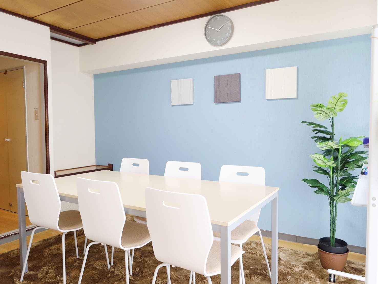 ＜日暮里FRIENDS X＞Wi-Fi📶プロジェクター無料🎥テレワーク/Zoom/会議/商談/作業場所の写真5