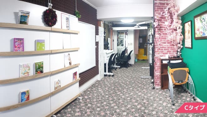 《吉祥寺スペース|駅すぐ》長時間疲れない椅子/100インチ画面/光有・無線/温水便座/手軽な価格/スッキリした部屋/24時AFの写真10