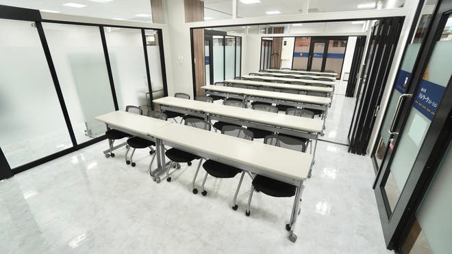 <南大沢テレワークステーション 大会議室>光回線Wi-Fi📶35名収容💺会議/セミナー/研修/ワークショップの写真6