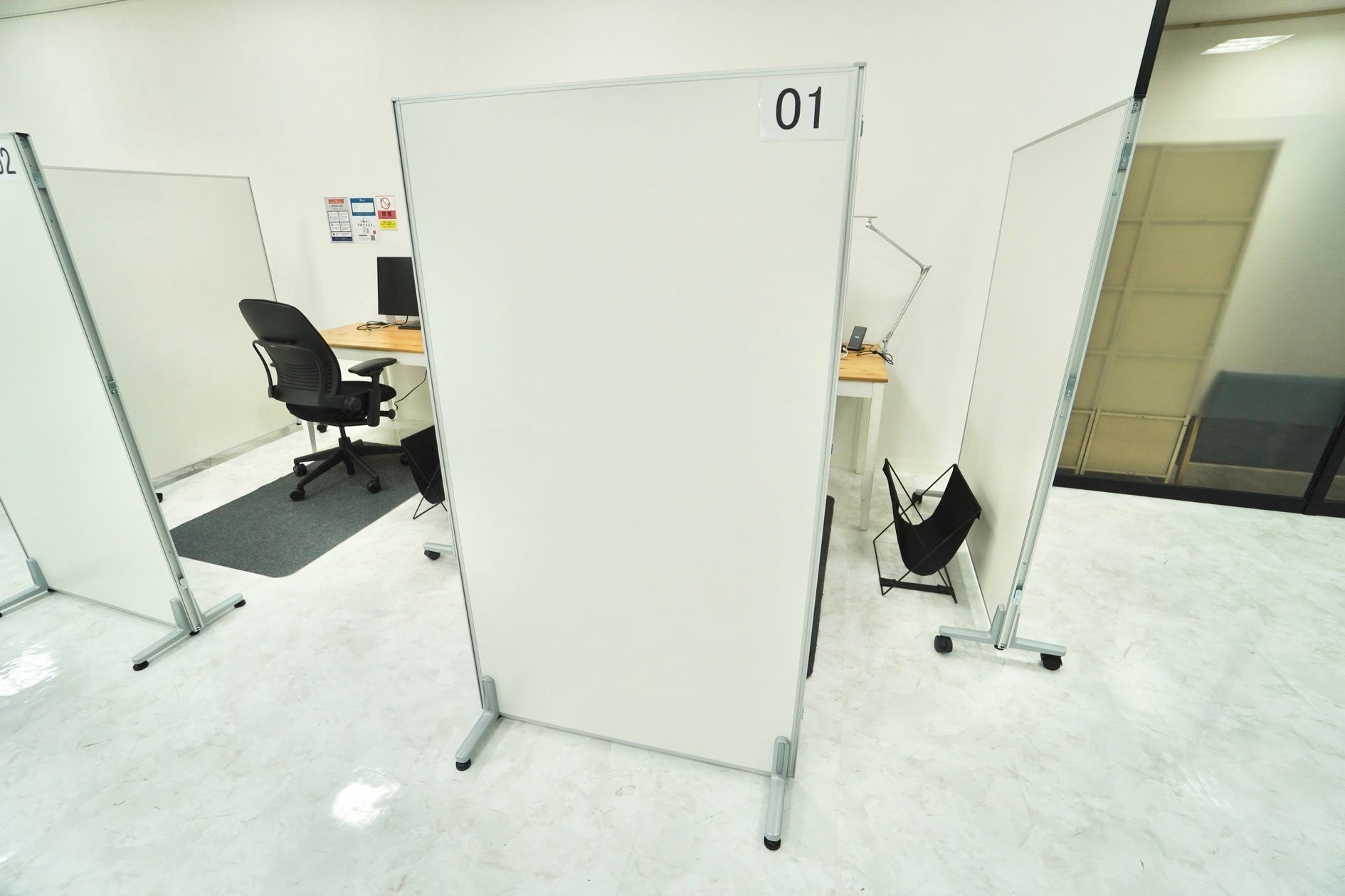 ＜南大沢テレワークステーション ワークデスクNo.1＞光回線Wi-Fi📶モニター🖥テレワーク/ZOOM/自習の写真4