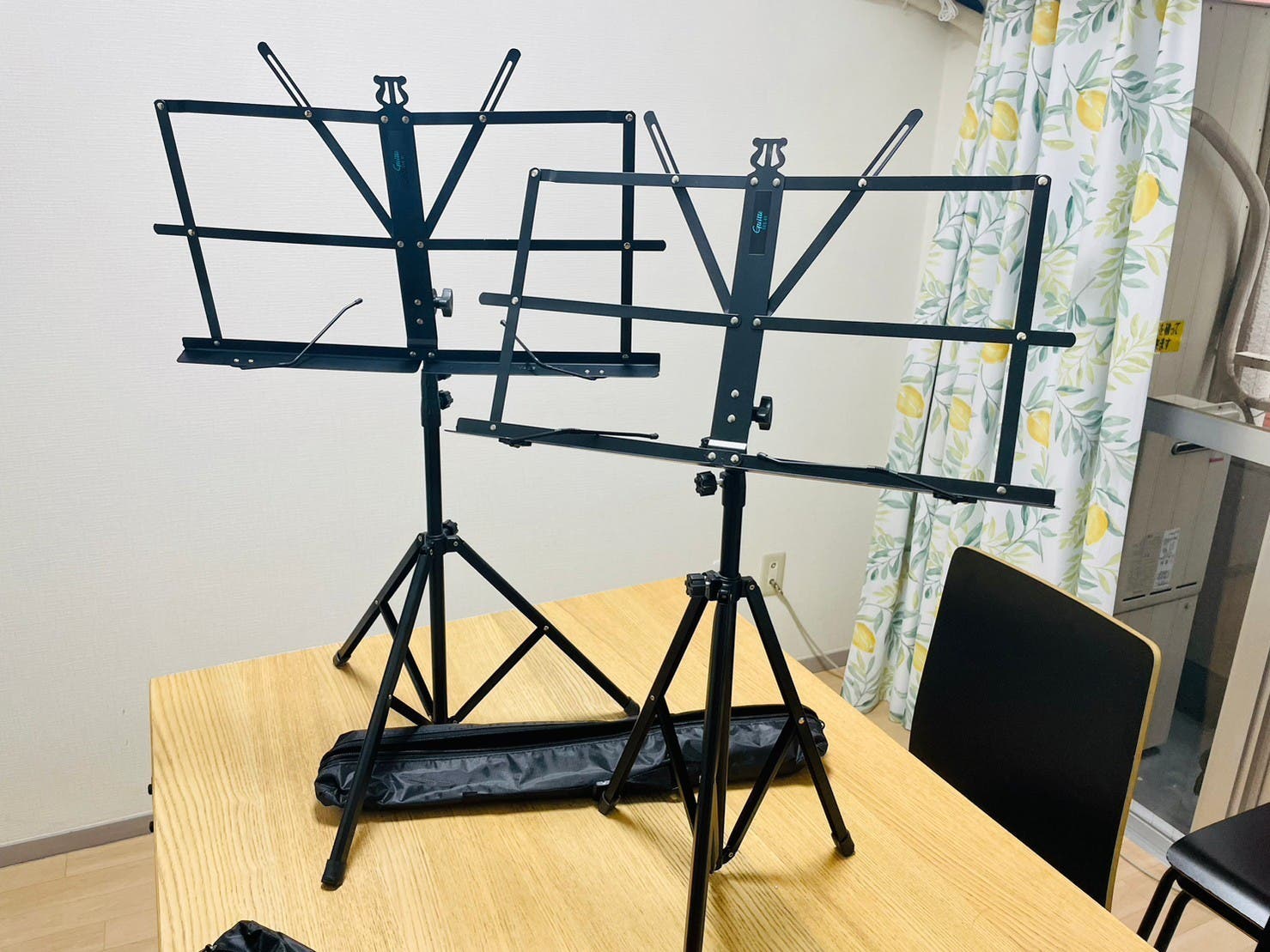 譜面台 500円 -> 0円✨の画像1