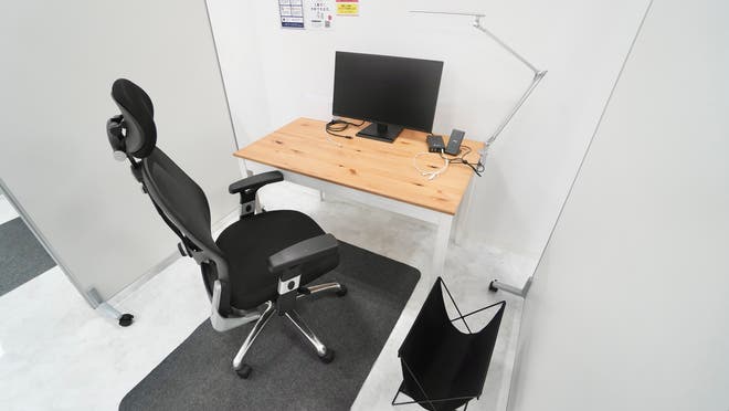 <南大沢テレワークステーション ワークデスクNo.3>光回線Wi-Fi📶モニター🖥テレワーク/ZOOM/自習の写真1