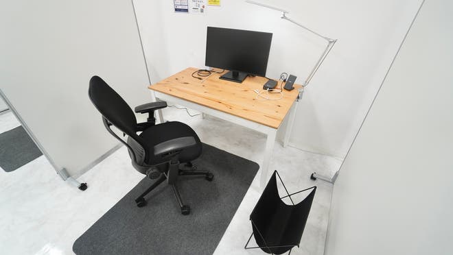 <南大沢テレワークステーション ワークデスクNo.4>光回線Wi-Fi📶モニター🖥テレワーク/ZOOM/自習の写真1