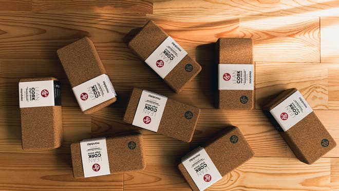 【神保町徒歩4分】優しい天然木の床に、グレイッシュホワイトの壁。自然素材に囲まれた心地よい空間でヨガのレッスンを開催しませんか?の写真14