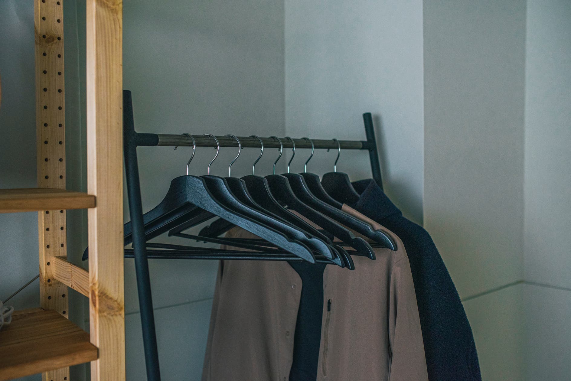 【神保町徒歩4分】優しい天然木の床に、グレイッシュホワイトの壁。自然素材に囲まれた心地よい空間でヨガのレッスンを開催しませんか？の写真16