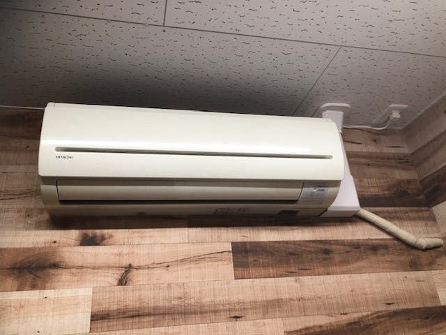 4050号室：時間700円・1日2,000円の完全個室ブース【角部屋】：3ｈ以上の場合は「1日利用」がお得ですの写真5