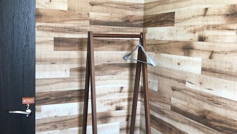 4050号室:時間700円・1日2,000円の完全個室ブース【角部屋】:3h以上の場合は「1日利用」がお得ですの写真8