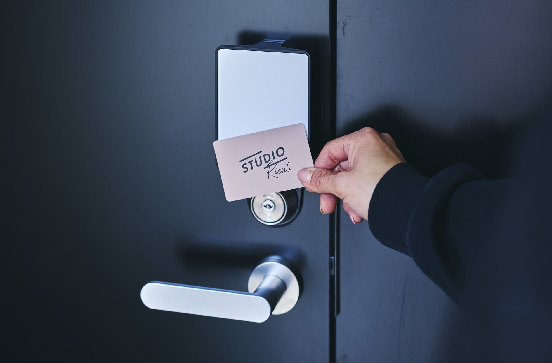 高崎駅から徒歩3分✨洗練された大人の隠れ家✨スタジオ┃ジム┃会議室┃コワーキングの写真9