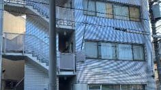 屋上での台風・突風の演出に♪平塚駅向原バス停徒歩1分!の写真1